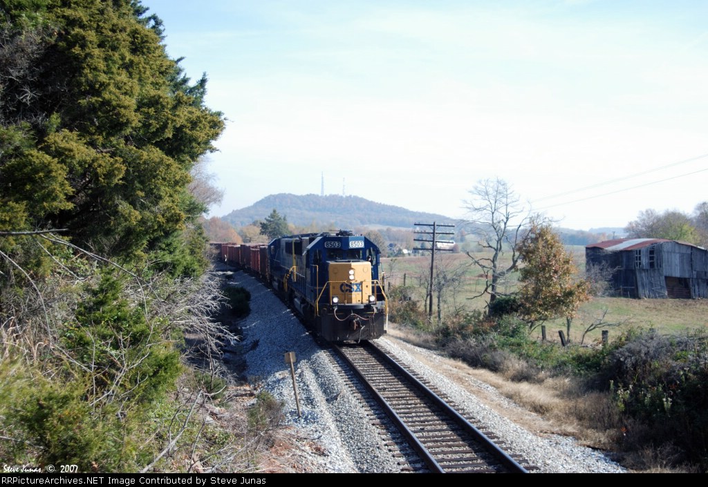 CSX 8503 W062 heads south
